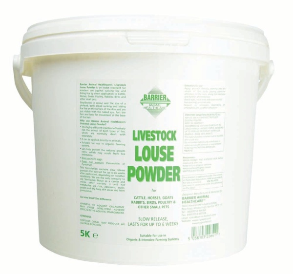 Barrier Livestock Louse Powder Shaker - horse and hoof