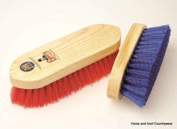 Vale Brothers Equerry Wooden Dandy Brush - Polypropylene - horse and hoof